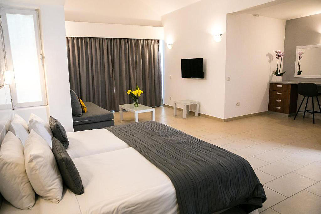 Rooms & Suites – Theo Sunset Bay Hotel, Coral Bay, Paphos, Cyprus